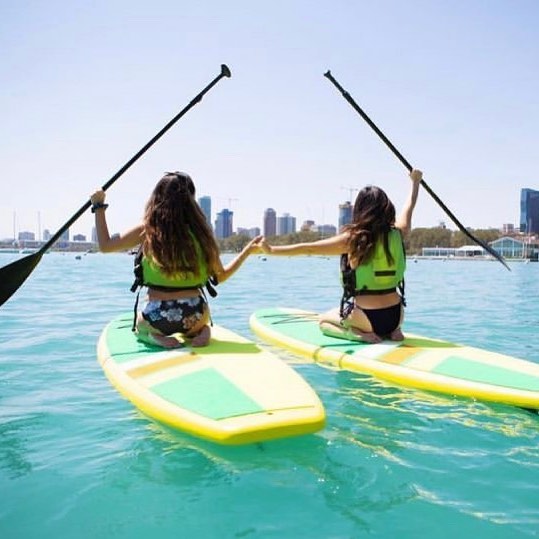 Chicago Bachelorette Party Ideas: Kayak Tour with Urban Kayaks | Stag & Hen